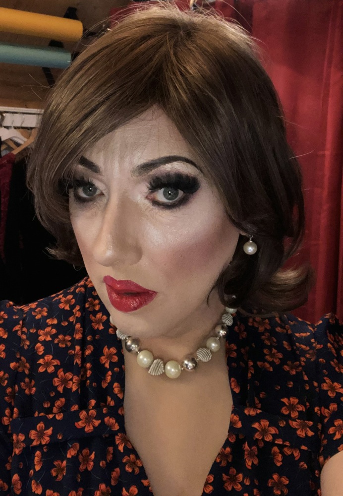 [Fashion] Her ‘Moaner-Lisa’ Smile – transretrogurl